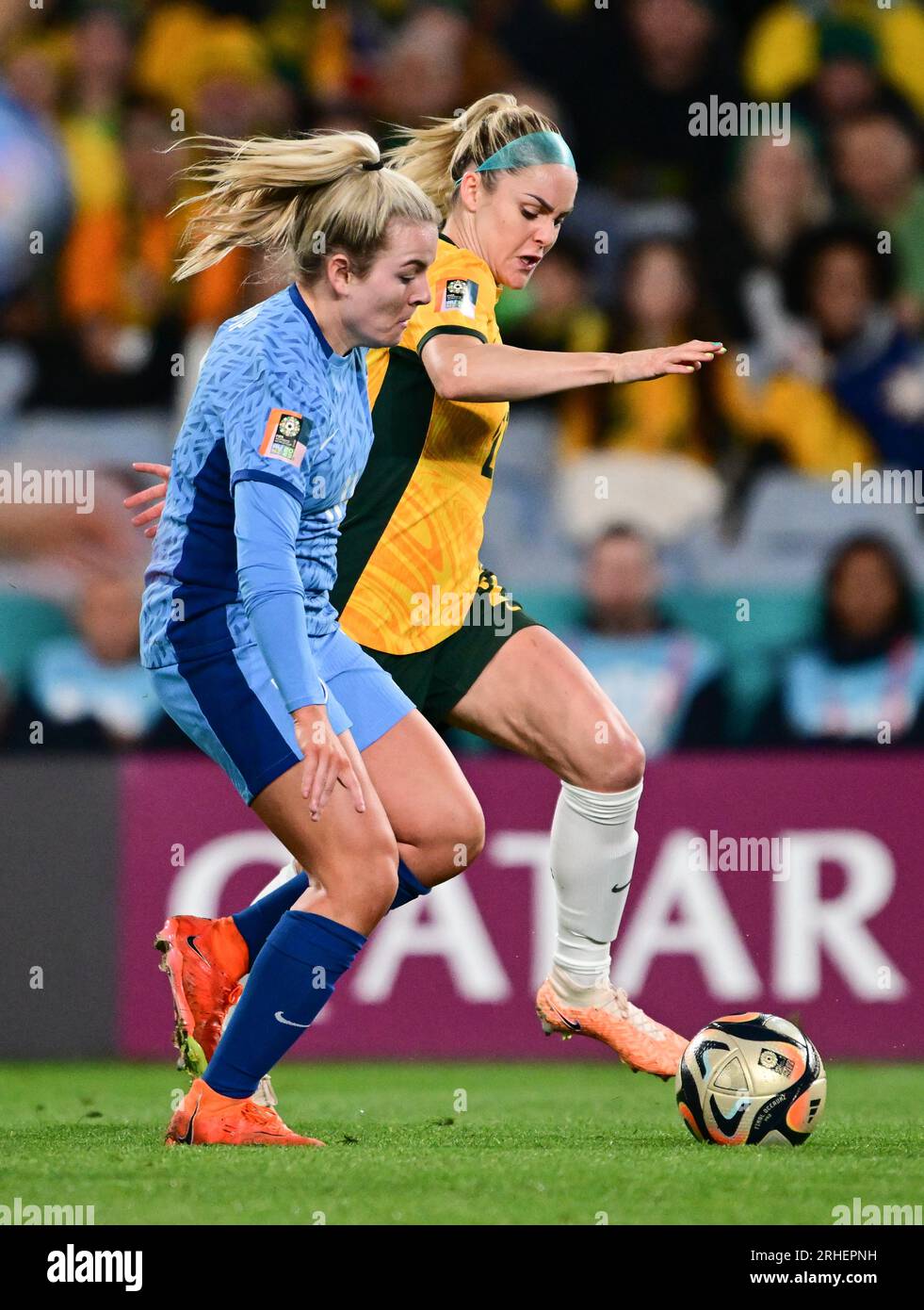 Sydney, Australia. 16th Aug, 2023. Lauren May Hemp (L) of England women ...