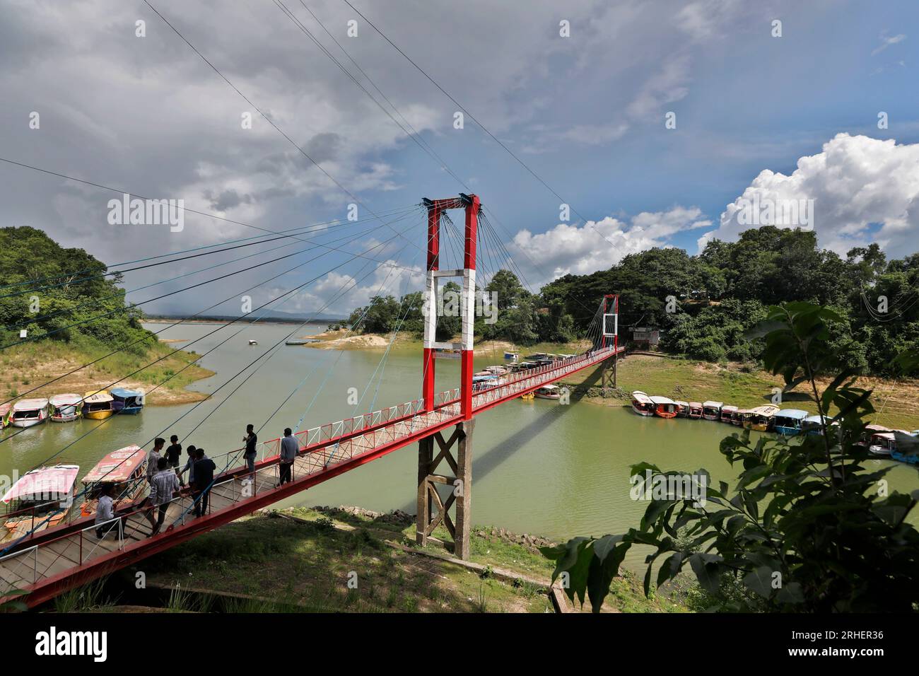 Kaptai hanging bridge hi-res stock photography and images - Alamy