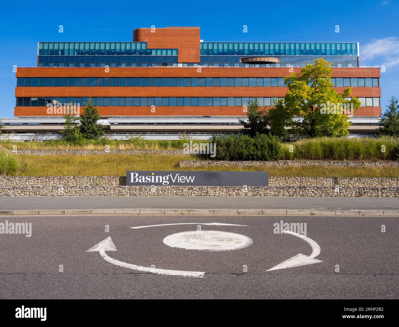 Uk mini roundabout hi-res stock photography and images - Alamy