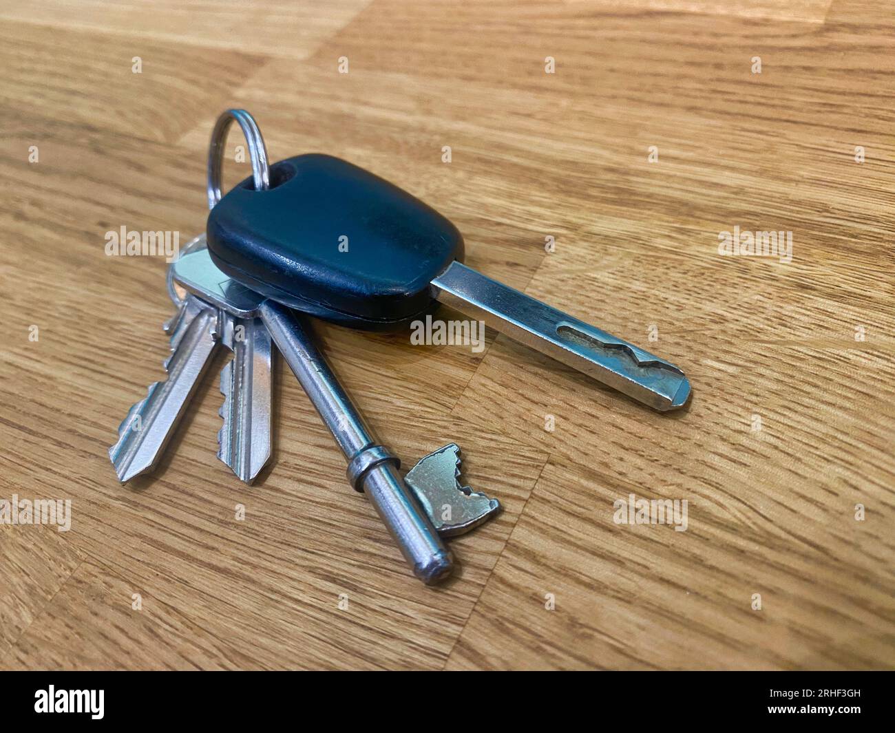 Keys on a table hi-res stock photography and images - Alamy