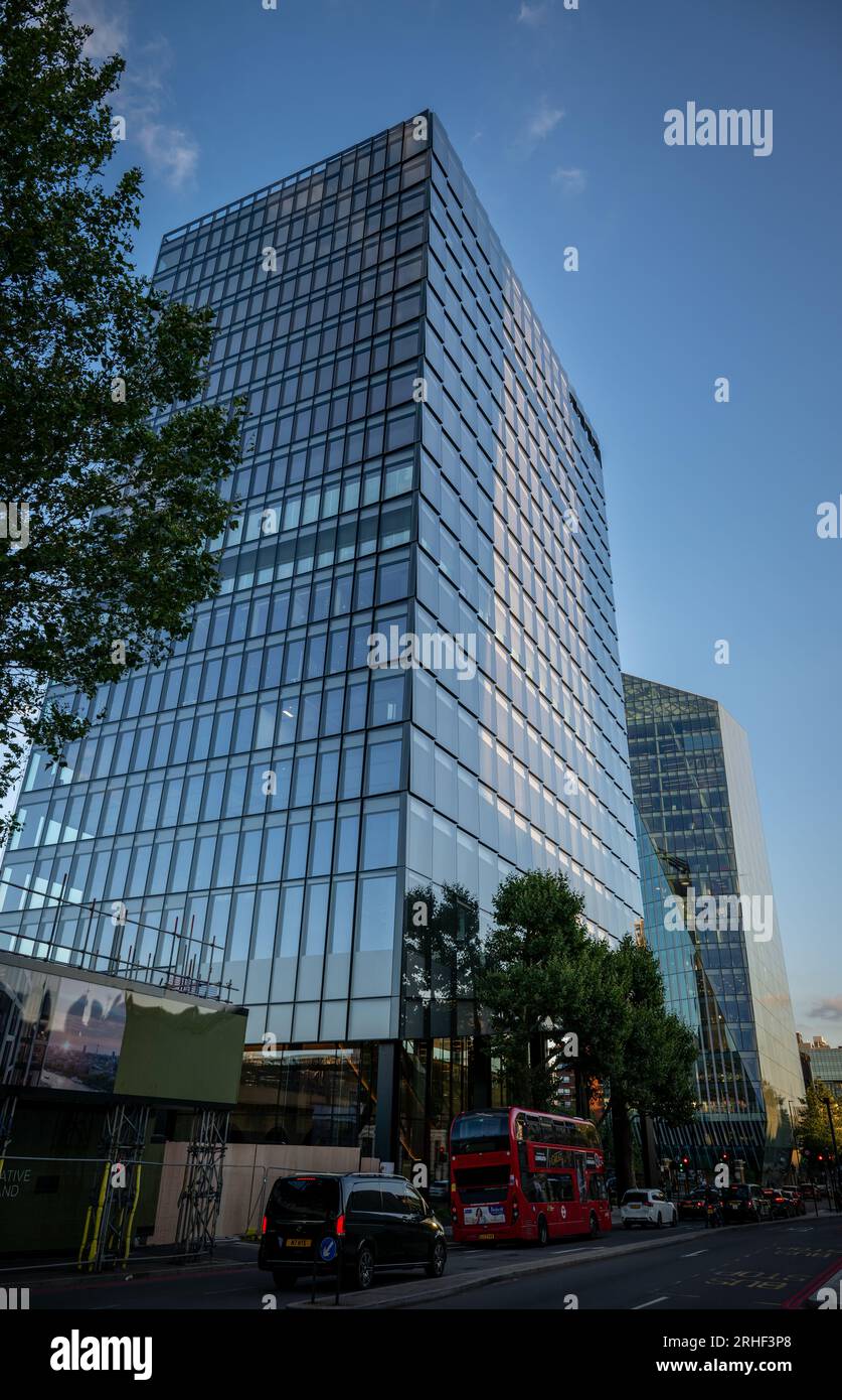 Close up modern road hi-res stock photography and images - Alamy
