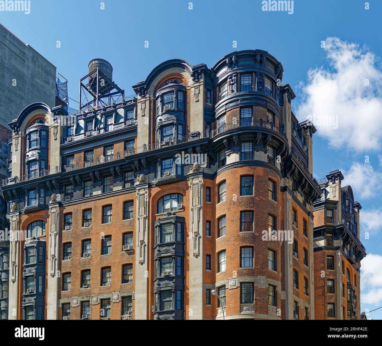 Belleclaire, an Emery Roth-designed residential hotel on Manhattan’s ...