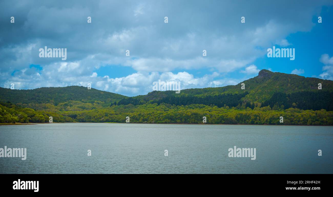 Panoramic view of a lake hi-res stock photography and images - Alamy