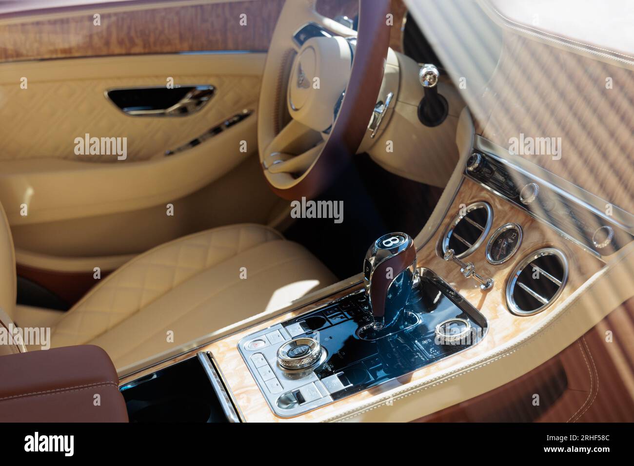 Bentley Continental GT interior Stock Photo - Alamy
