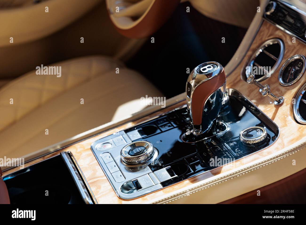 Bentley Continental GT interior Stock Photo - Alamy