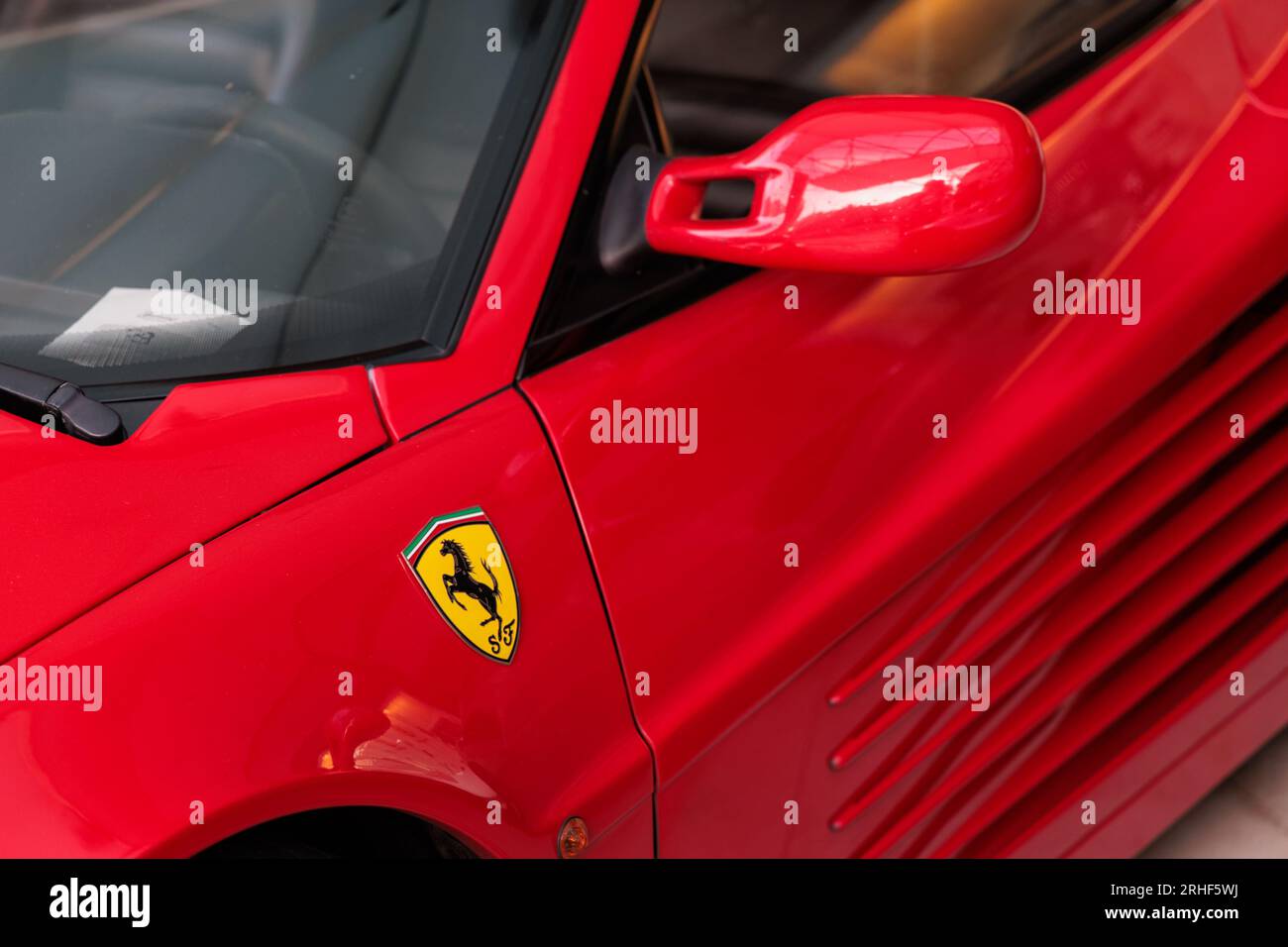 Ferrari Testarossa detail Stock Photo - Alamy