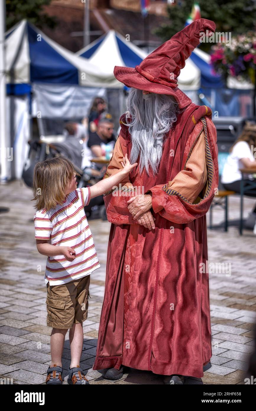 Dumbledore impersonator from the Harry Potter series entertaining ...