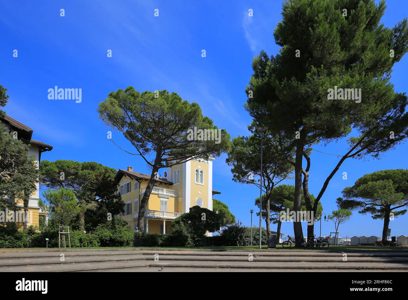 Vintage yellow house in the Grado city, Italy Stock Photo - Alamy
