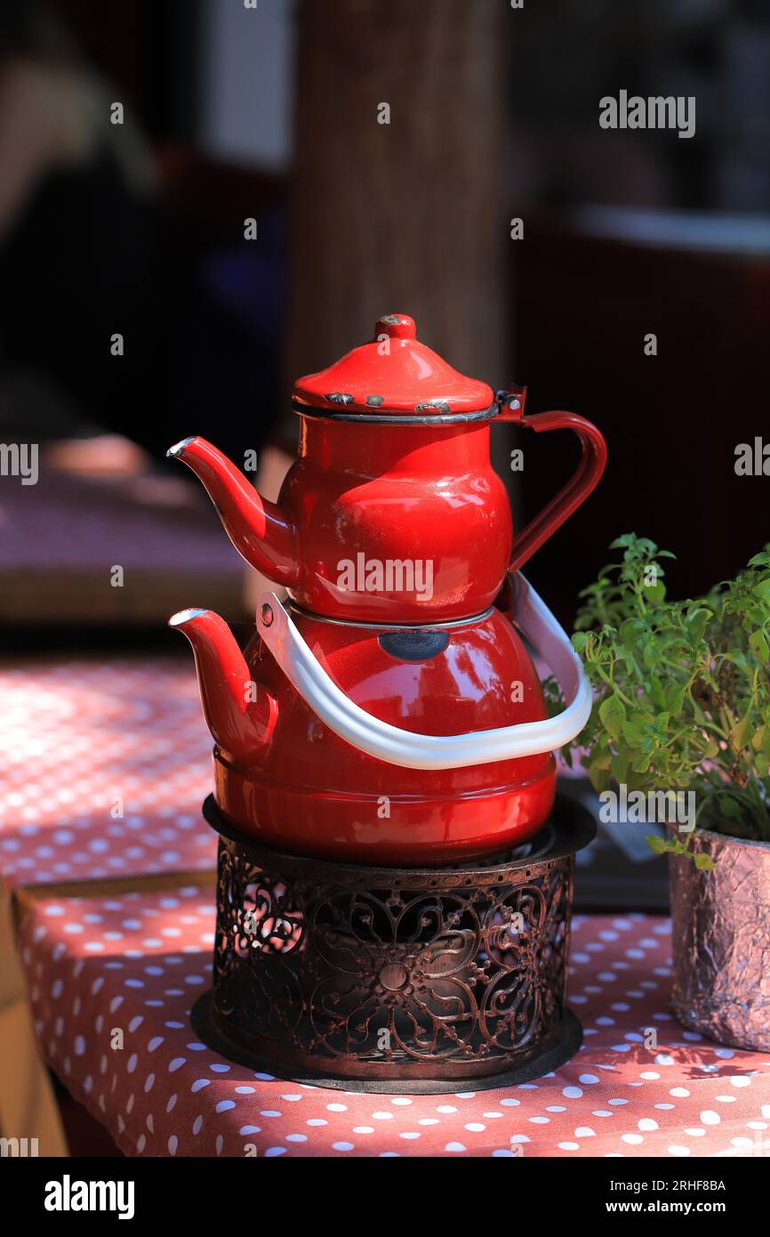 Vintage red teapots on the table in Turkey Stock Photo - Alamy