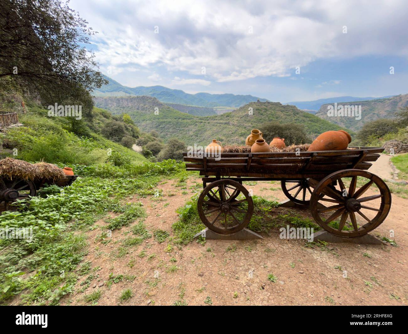 Zarni-Parni is a cave–fortress complex in the Lori region, Armenia ...