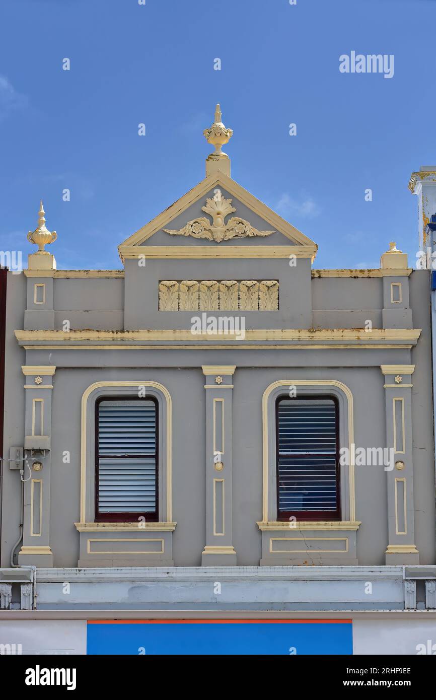 Two story victorian building hi-res stock photography and images - Alamy