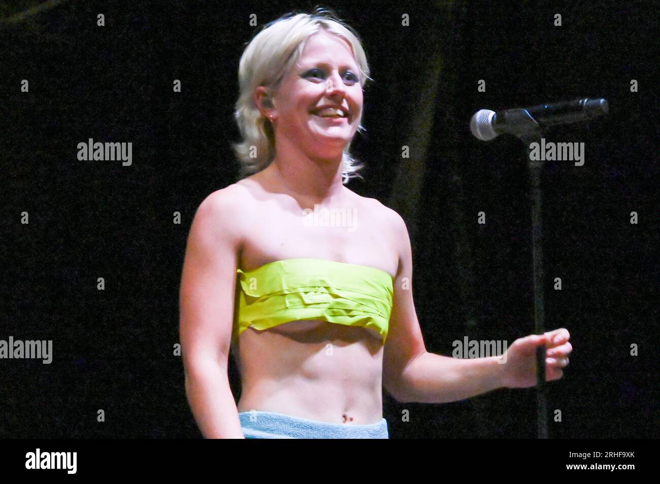 Amy taylor hi-res stock photography and images - Alamy