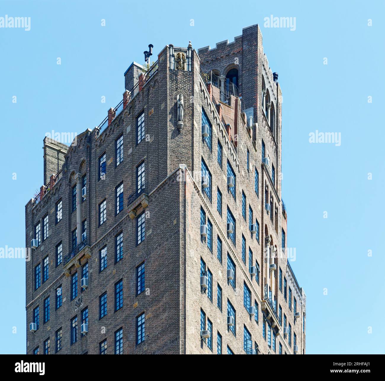 10 Sheridan Square (aka 80 Grove Street), in Manhattan’s Greenwich ...