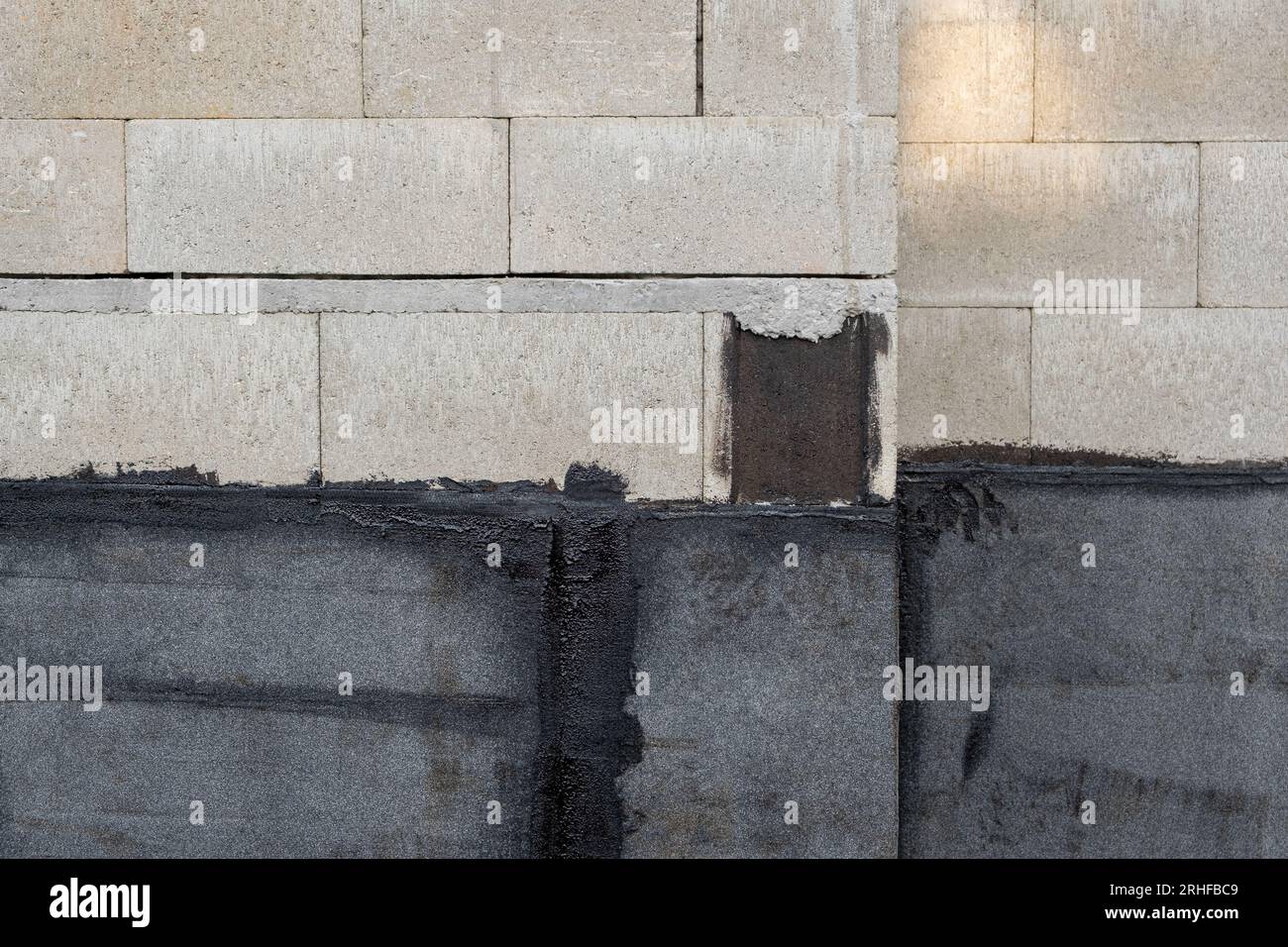 Bitumen roofing material, waterproof coatings applied on the bottom ...