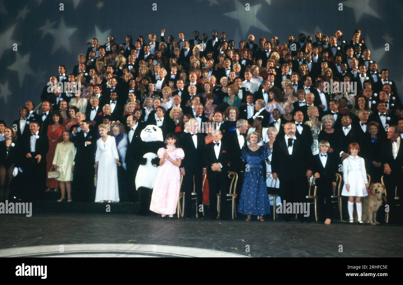 NIGHT OF 100 STARS, was a 1982 TV variety special that aired on ABC ...