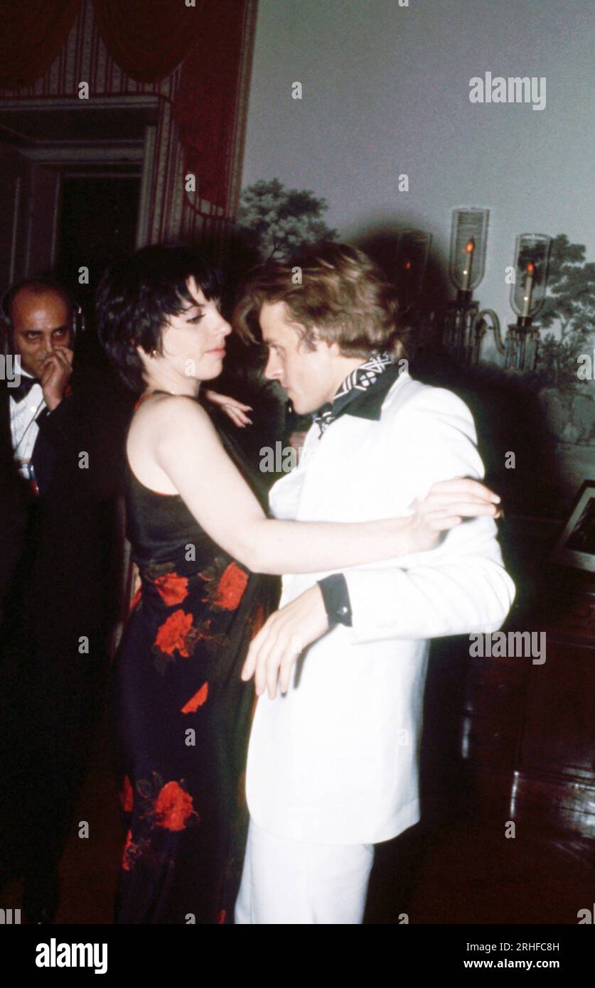 Liza Minnelli Dancing