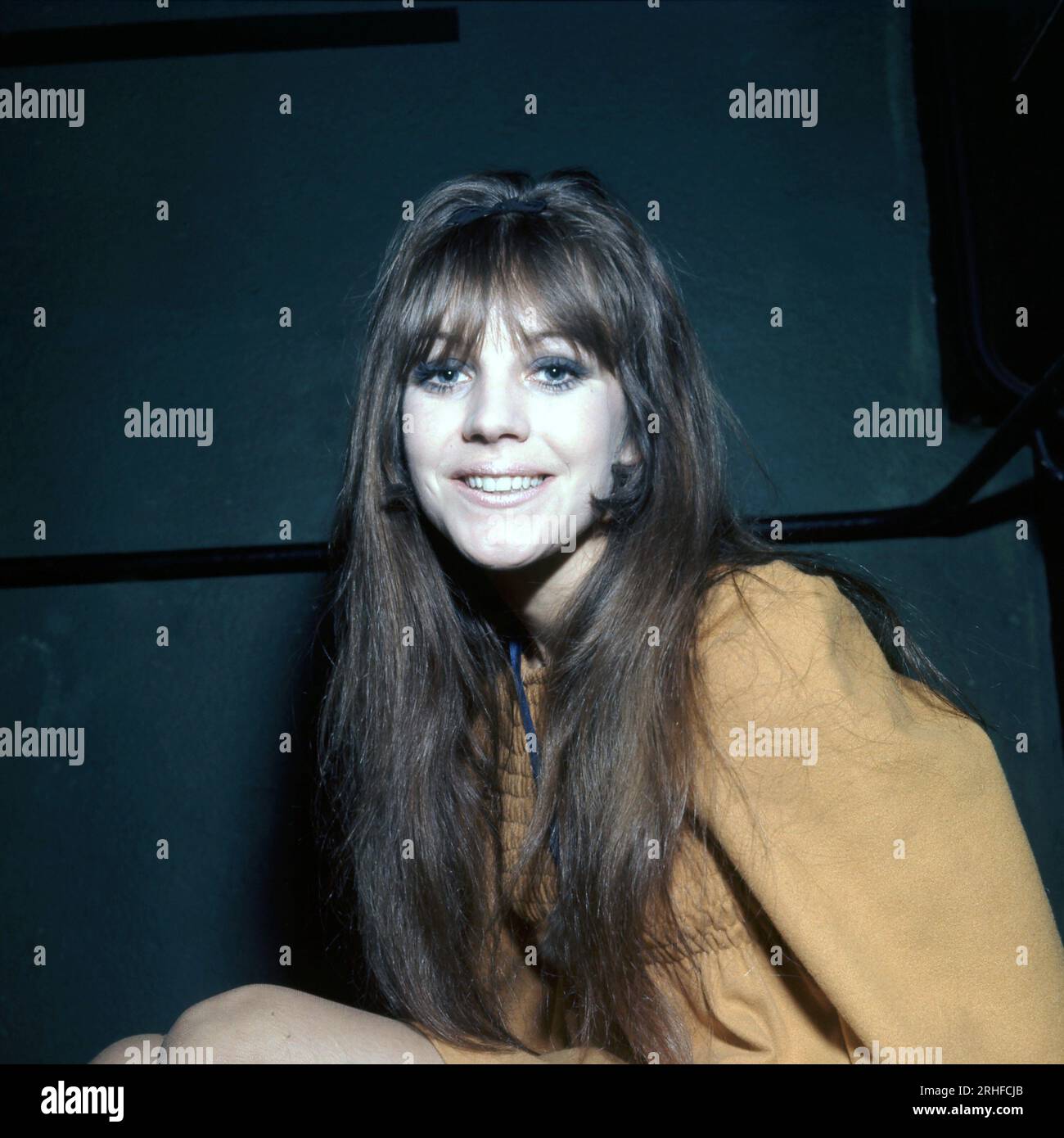 Ballet dancer and actress, Jan Francis, England, 1970. Photo: Oscar ...