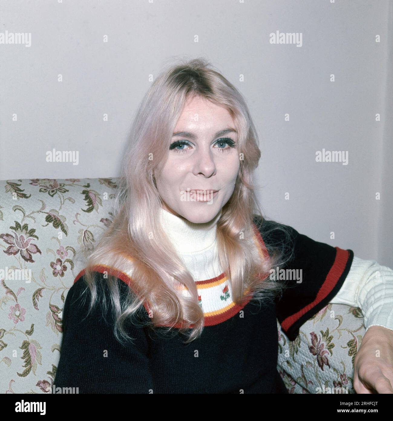 British actress June Ritchie, England, 1972. Photo: Oscar Abolafia ...