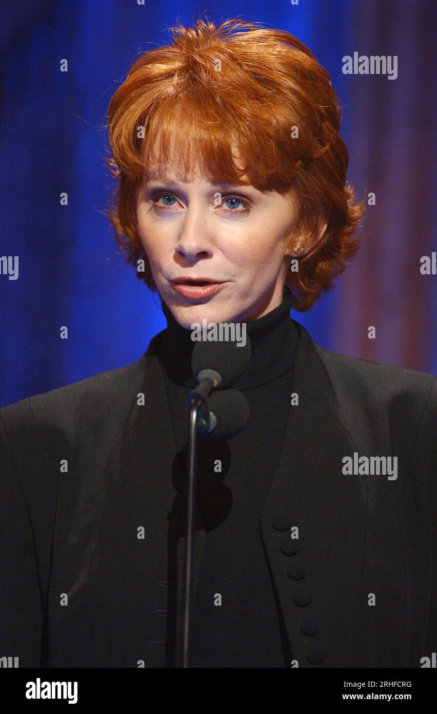 Reba McEntire rehearsing at the 37th Annual Academy of Country Music ... Reba McEntire rehearsing at the 37th Annual Academy of Country Music ...