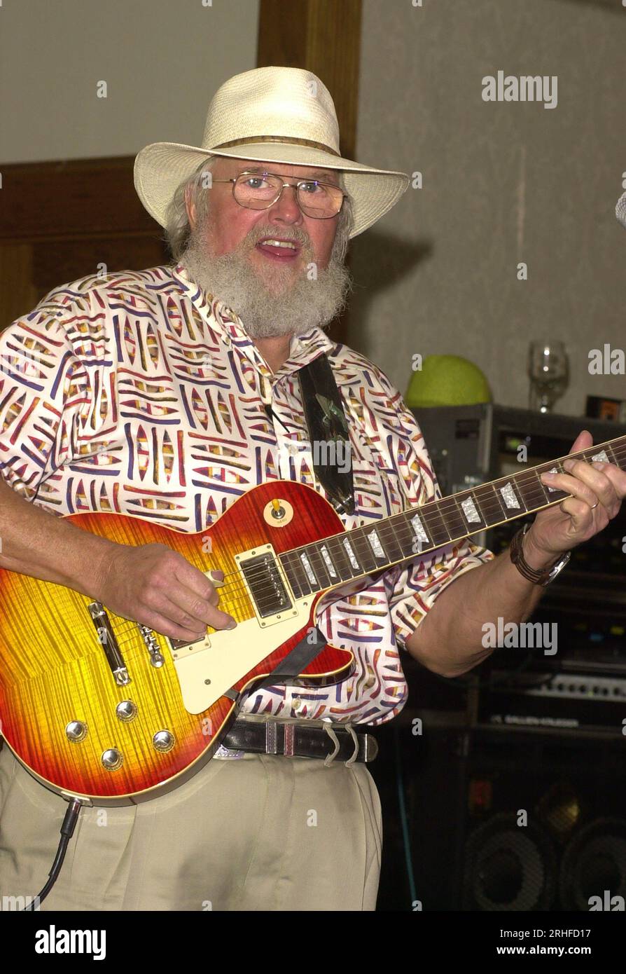 Charlie Daniels Performing at the Academy of Country Music Golf ...