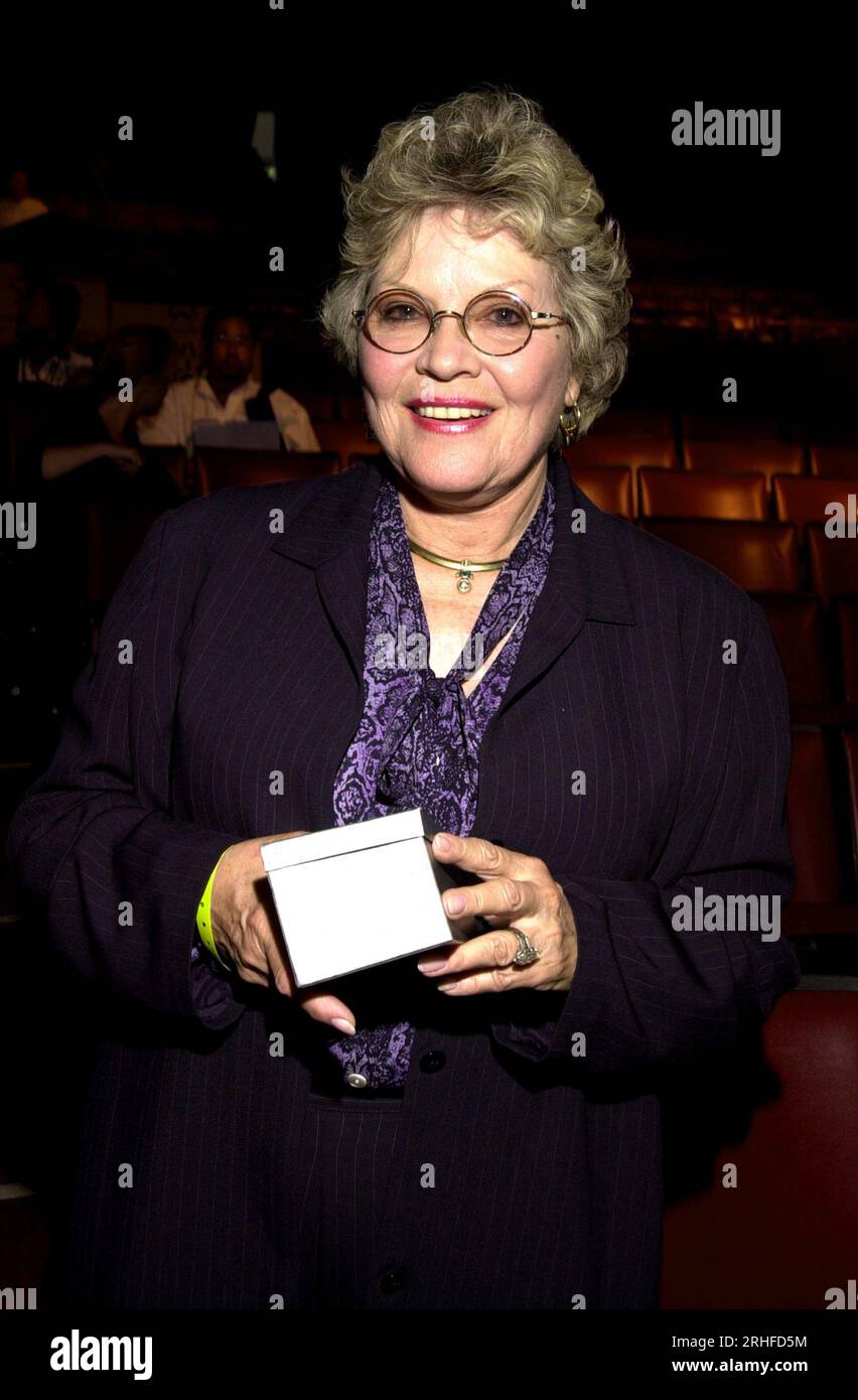 Patti Page at rehearsals for the ACM Awards, 2001. ph: Ron Wolfson ...