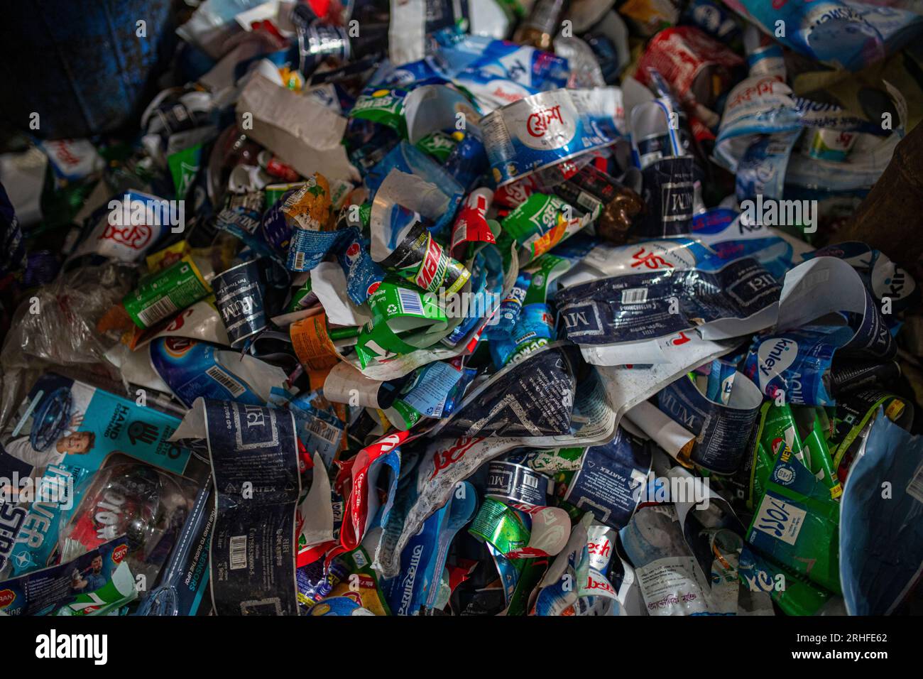 Plastic wrapper pollution hi-res stock photography and images - Alamy