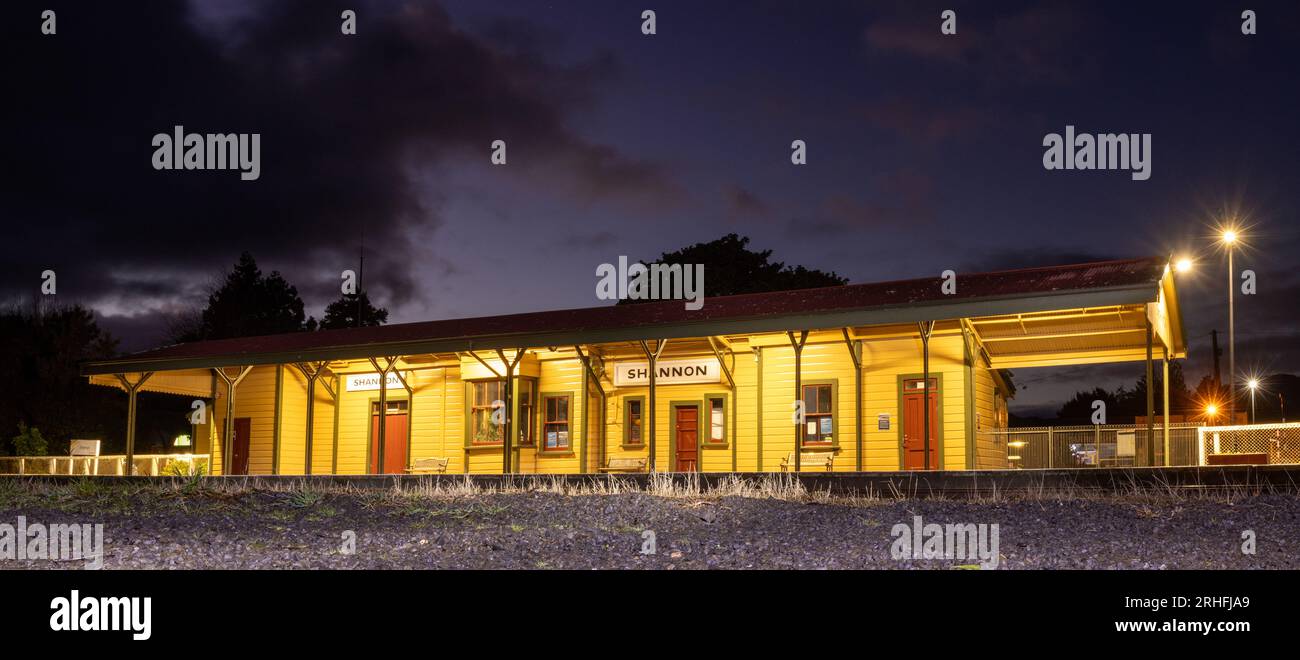 The shannon line hi-res stock photography and images - Alamy