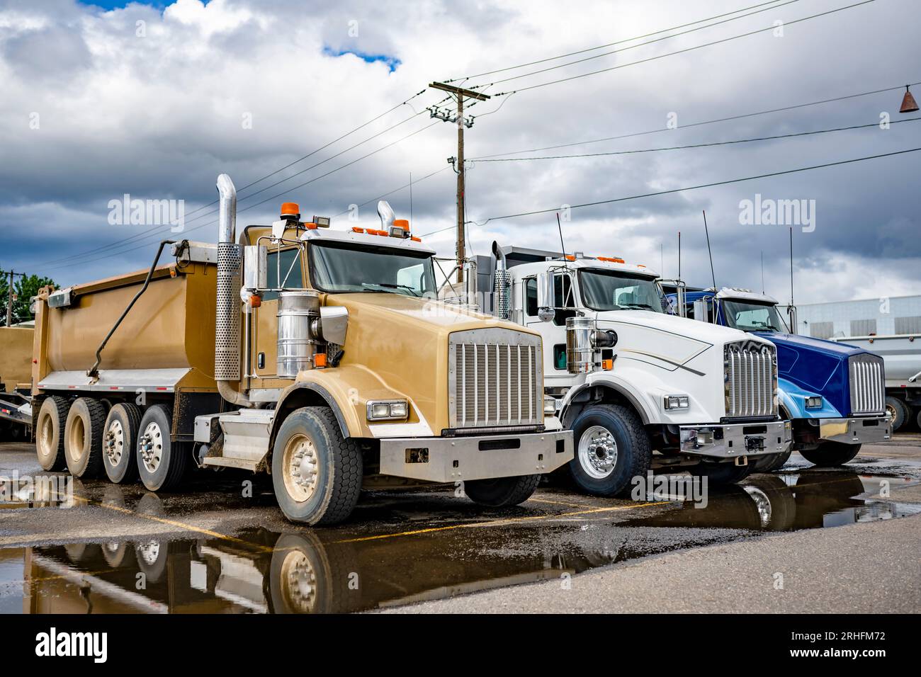 Powerful Tippers classic bonnet big rig semi truck tractors with tip ...