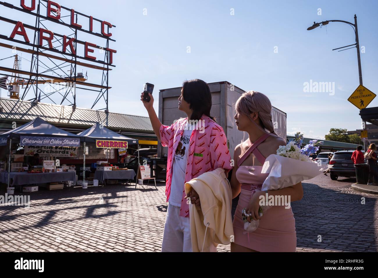Seattle, USA. 7 Aug, 2023. People visiting Pike Place Market dressed in ...