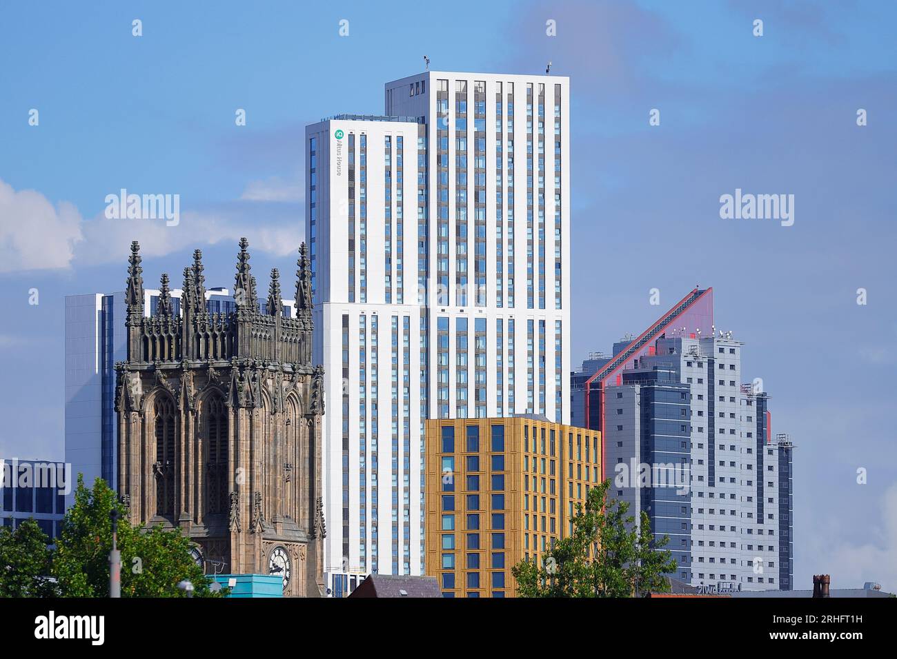 Churches in leeds city centre hi-res stock photography and images - Alamy