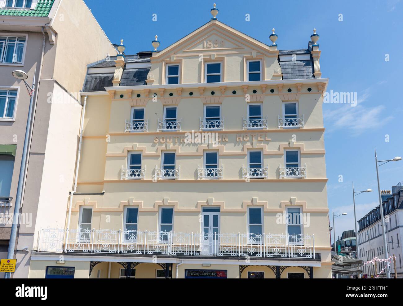 Weighbridge house hi-res stock photography and images - Alamy