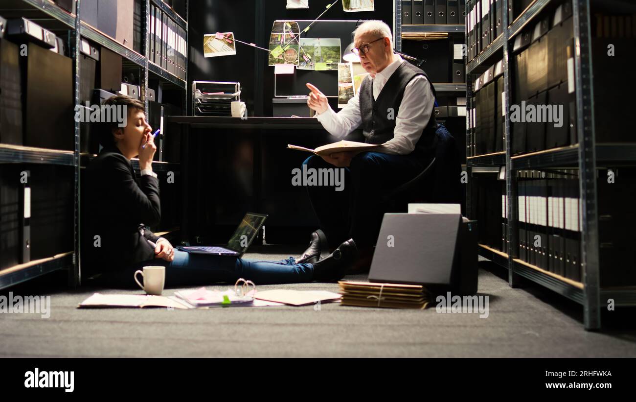 Confidential witness hi-res stock photography and images - Alamy