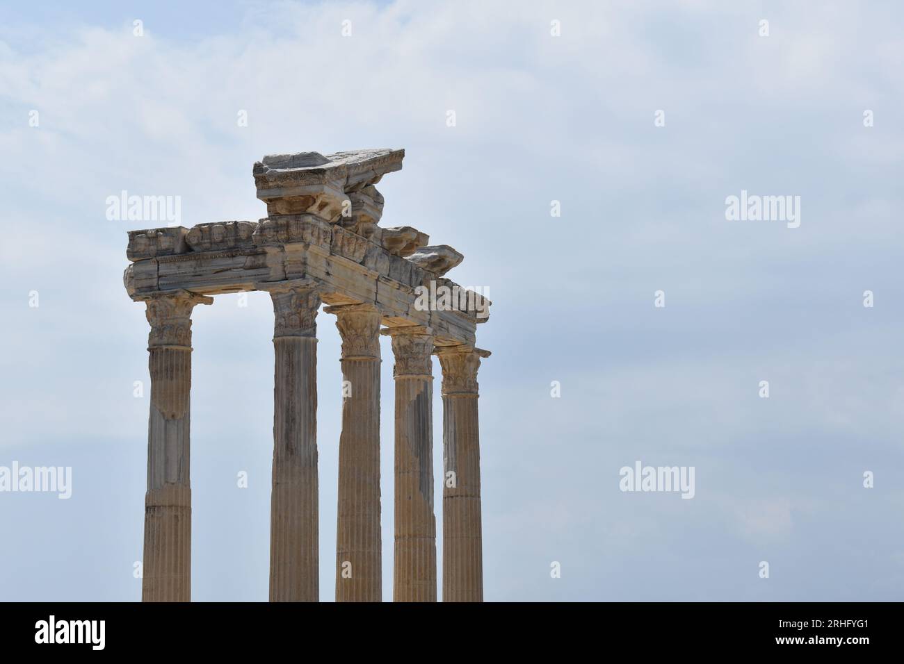 Old roman structure hi-res stock photography and images - Alamy