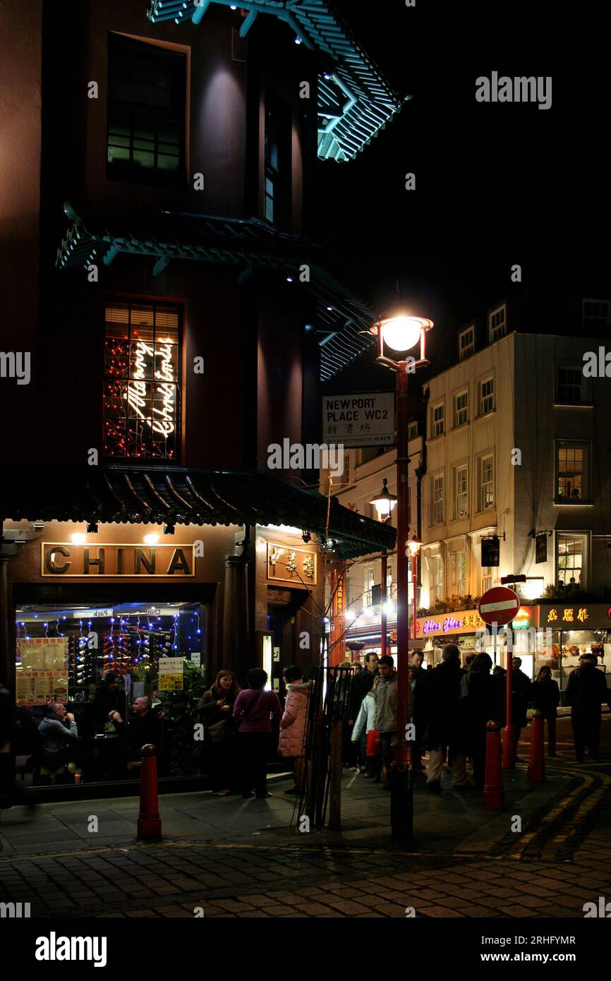 People walking around street hi-res stock photography and images - Alamy
