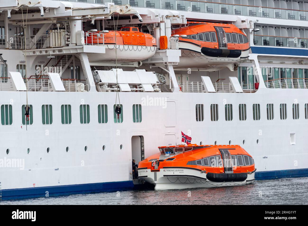 Viking jupiter cruise ship hi-res stock photography and images - Alamy