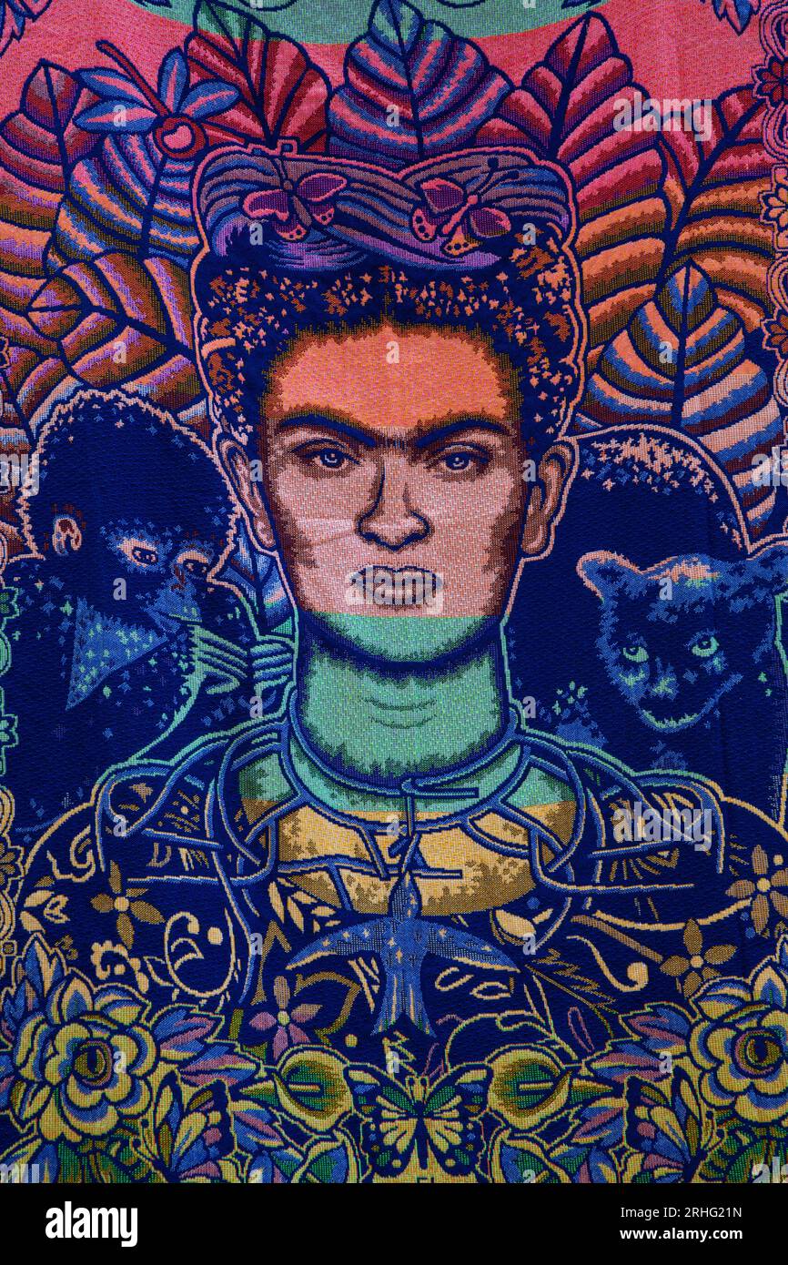 Kahlo handicrafts hi-res stock photography and images - Alamy