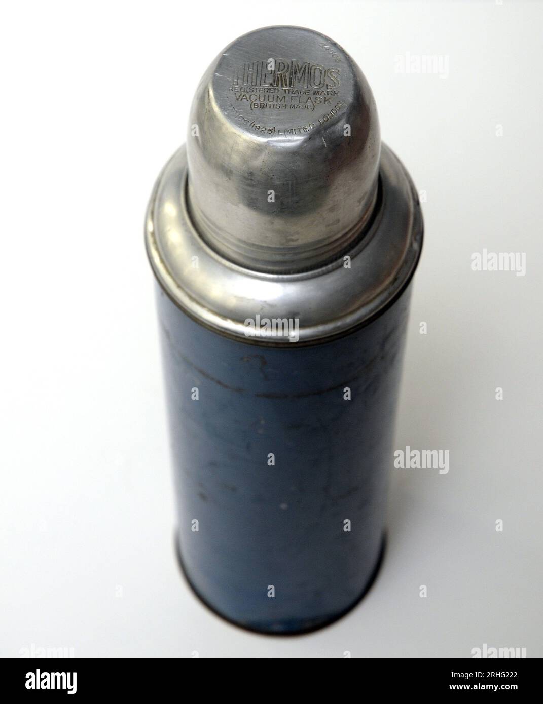 Vacuum flask hi-res stock photography and images - Alamy