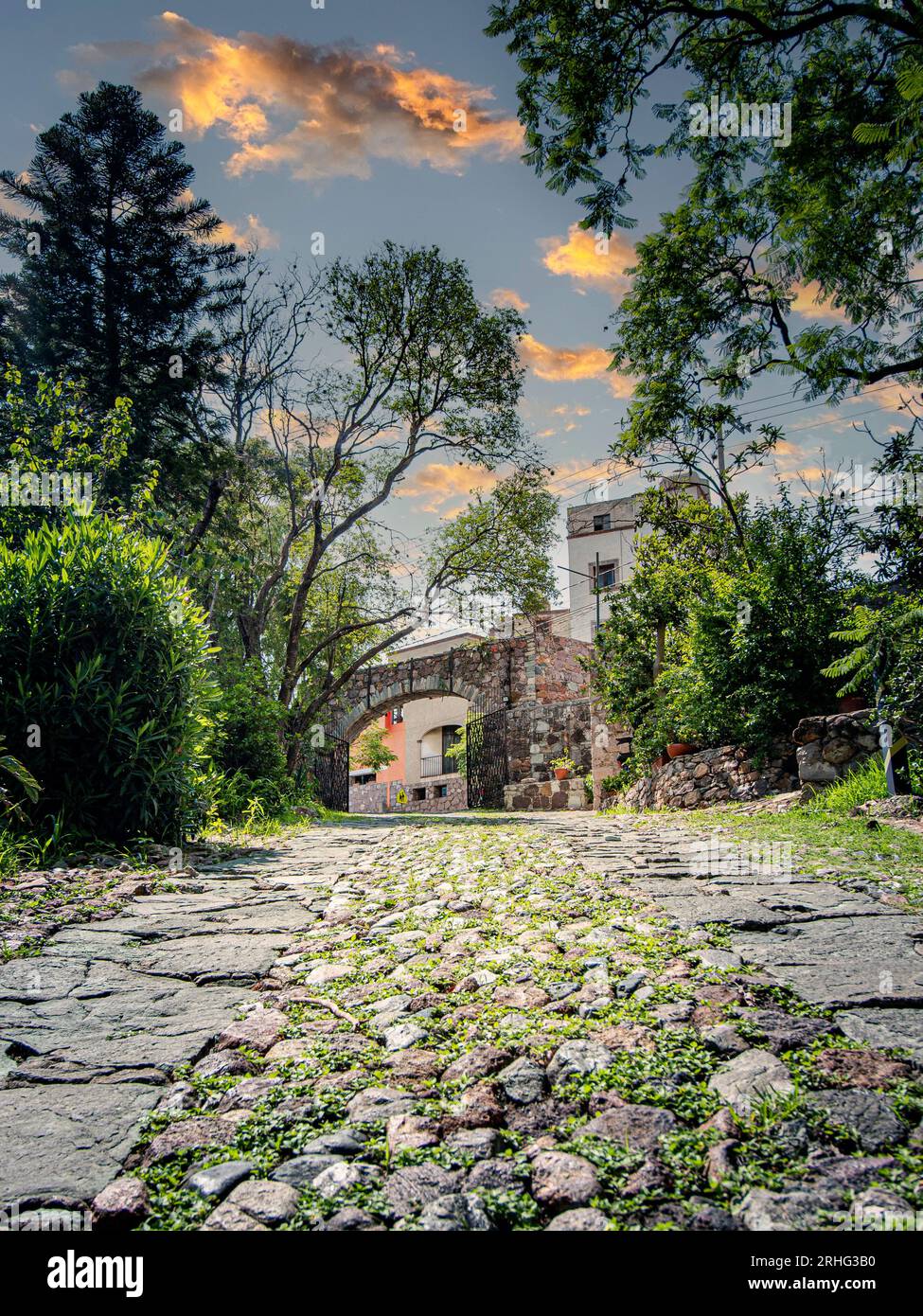 Arch entrance gate hi-res stock photography and images - Alamy