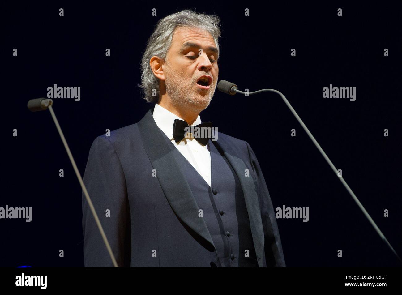 20 nov hi-res stock photography and images - Alamy