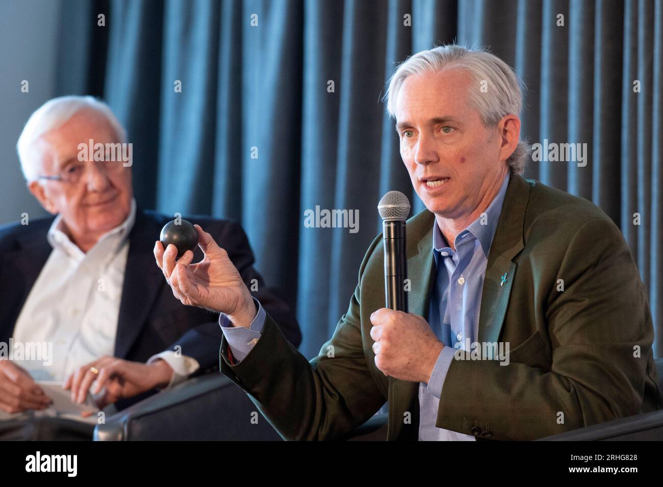 Triso x fuel sphere hi-res stock photography and images - Alamy