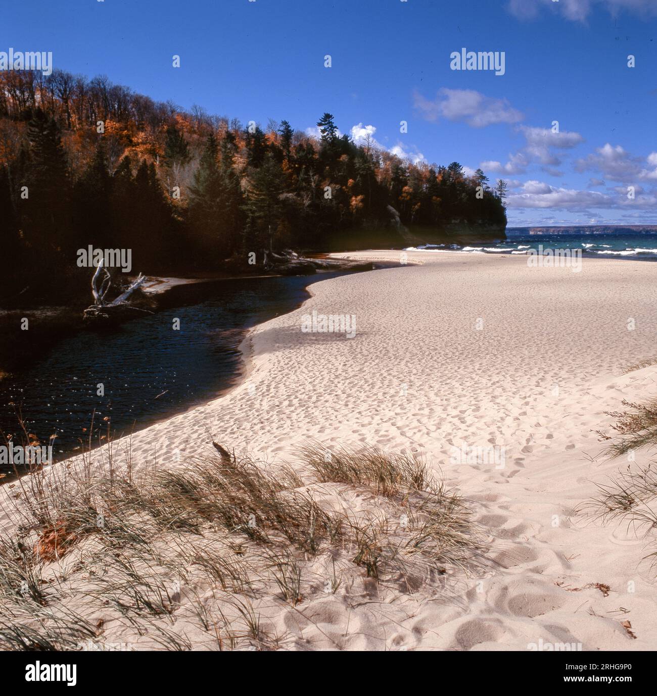 Dunes sand great lakes hi-res stock photography and images - Alamy
