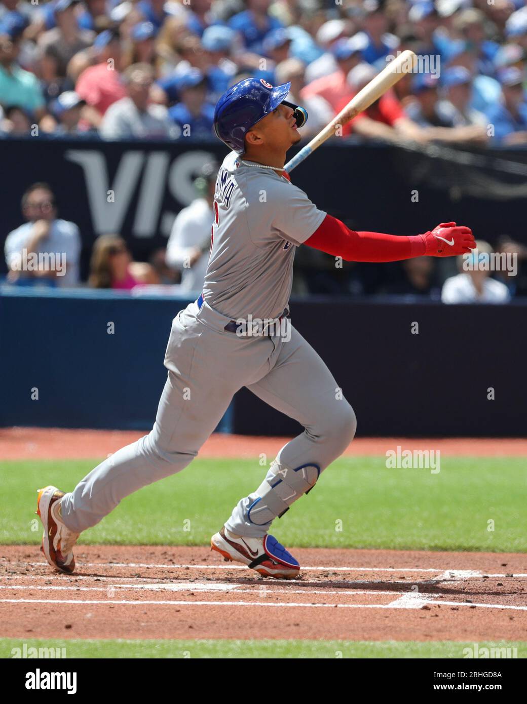 Chicago Cubs third baseman Nick Madrigal (1) watches a fly ball during ...