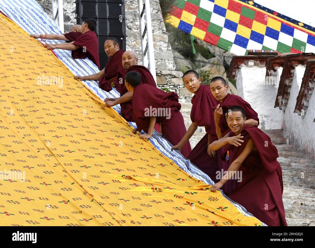 **CHINESE MAINLAND, HONG KONG, MACAU AND TAIWAN OUT** Tibetan monks ...