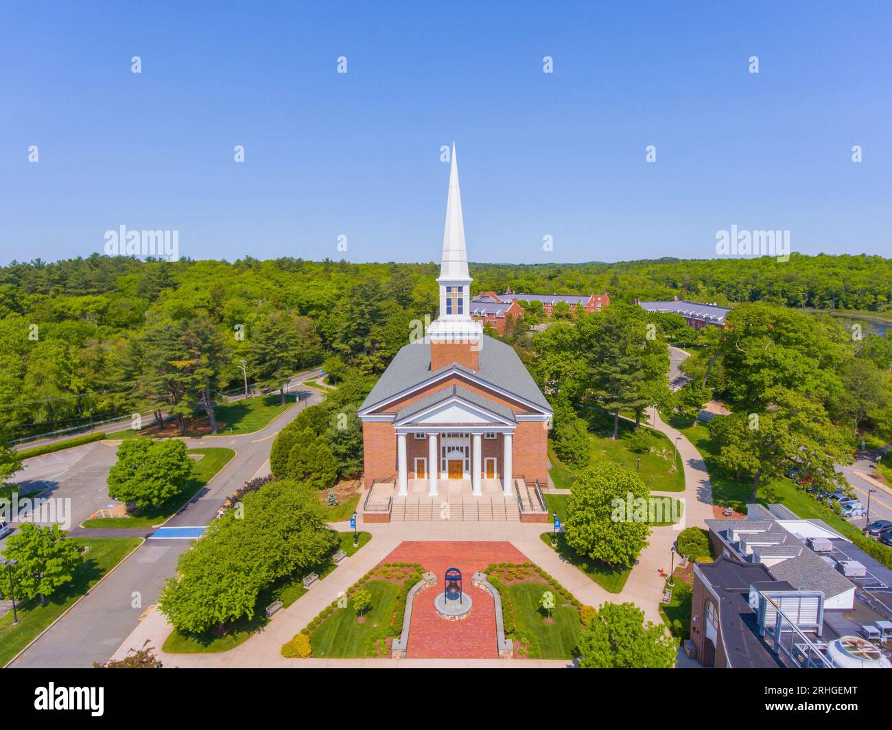 Pond square chapel hi-res stock photography and images - Alamy