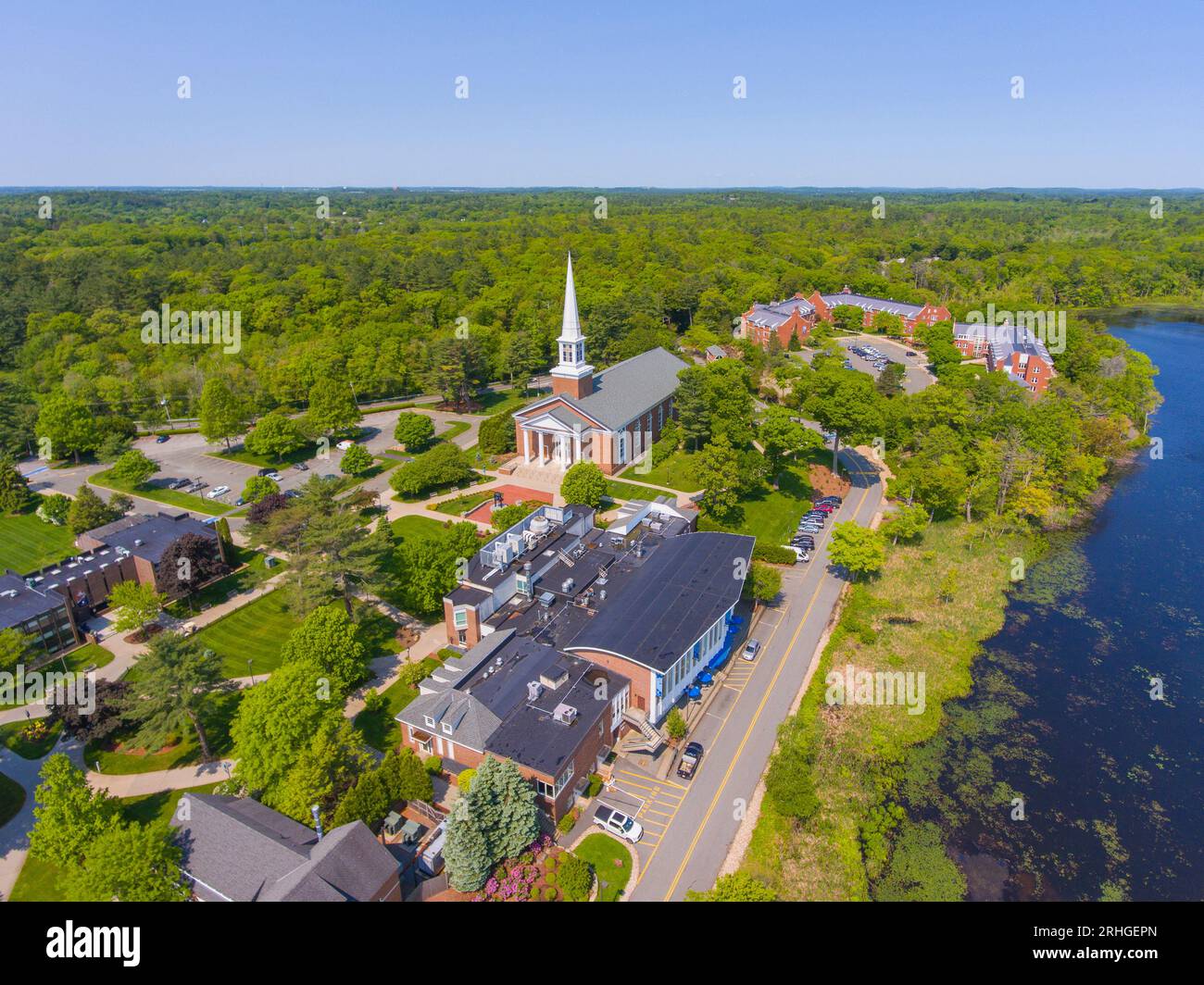 Pond square chapel hi-res stock photography and images - Alamy