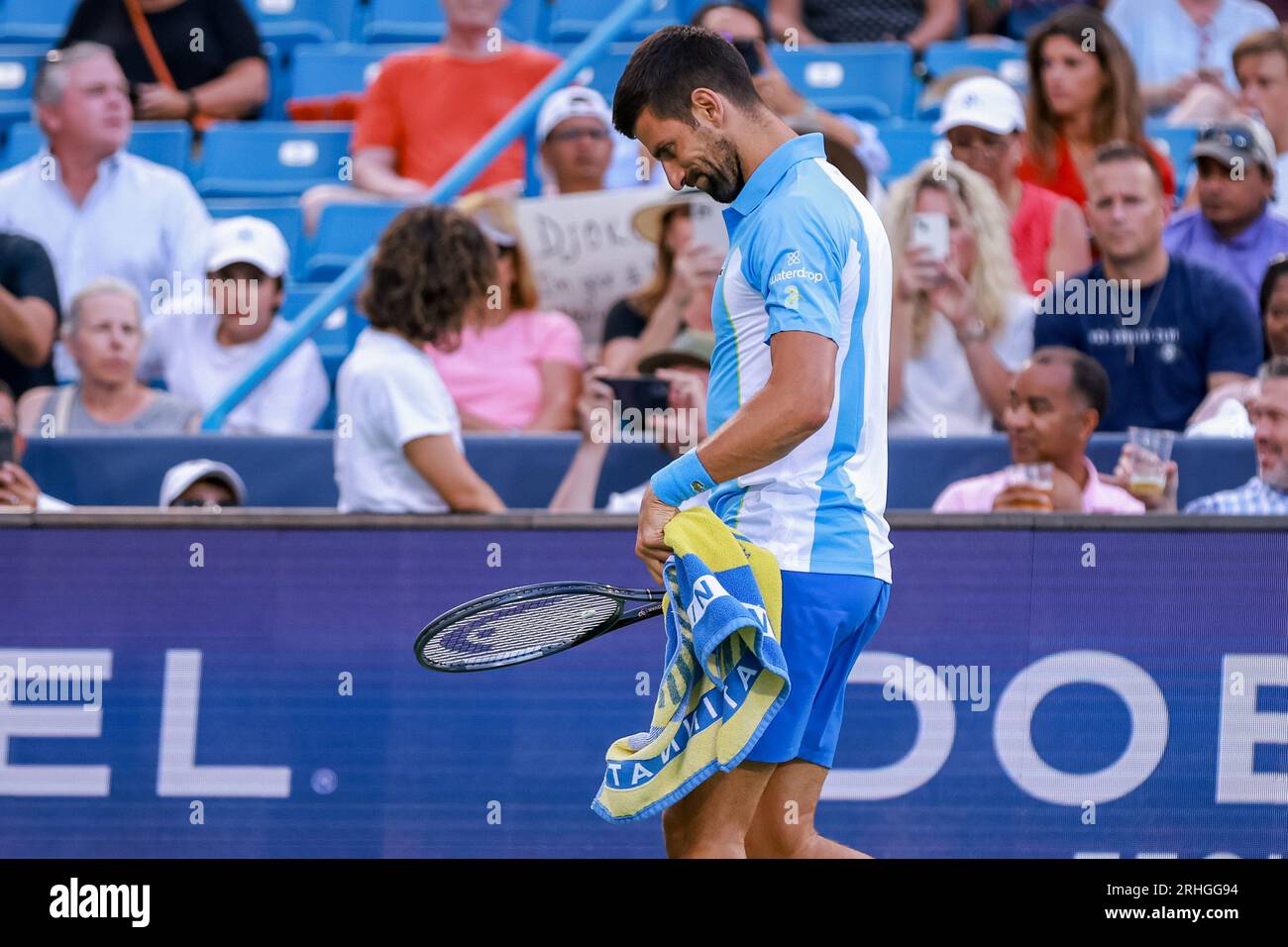 Mason, Ohio, USA. 16th Aug, 2023. Novak Djokovic (SRB) grabs a towel ...