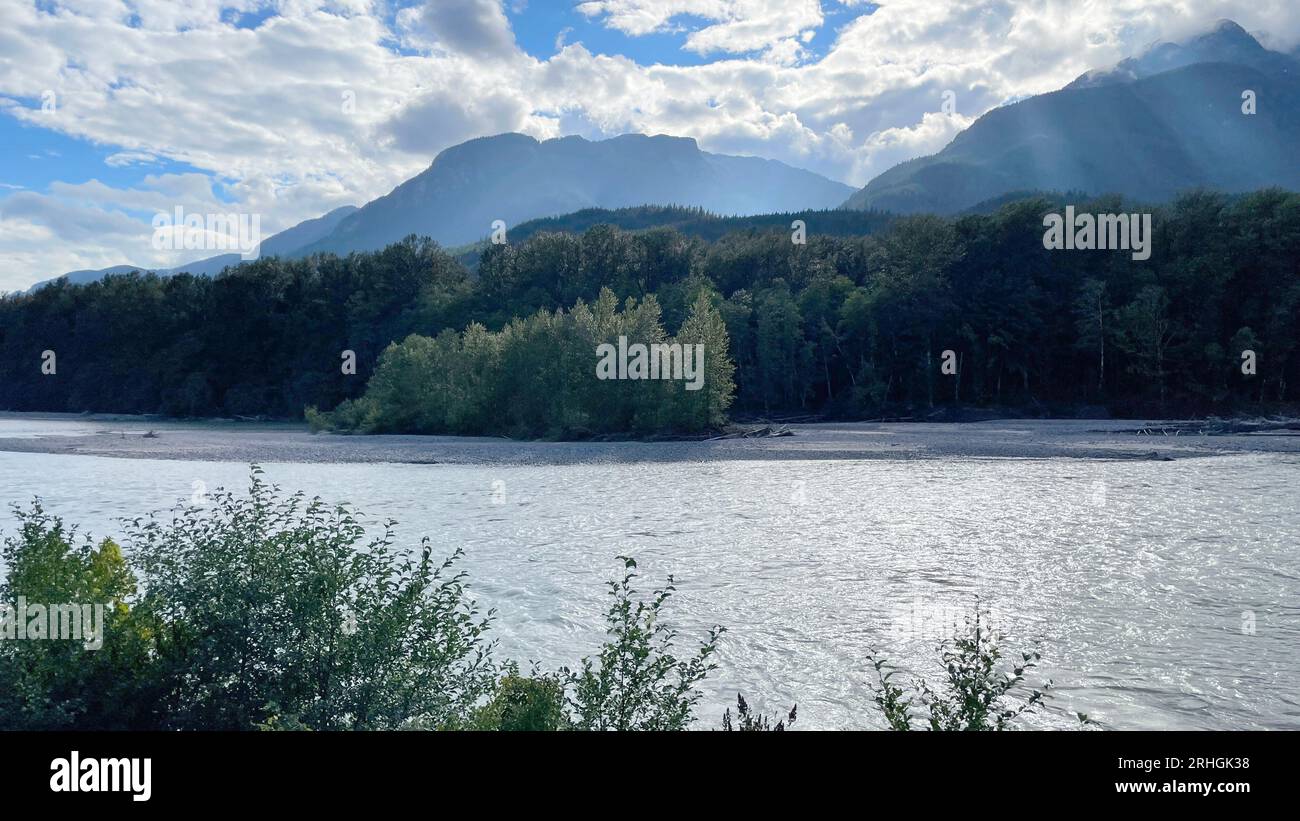 Squamish river in canadian mountain hi-res stock photography and images ...