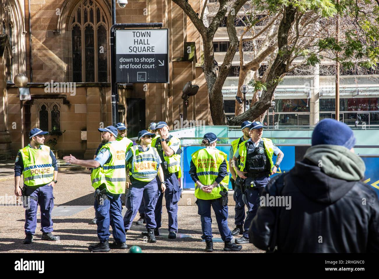 Australian law hi-res stock photography and images - Alamy