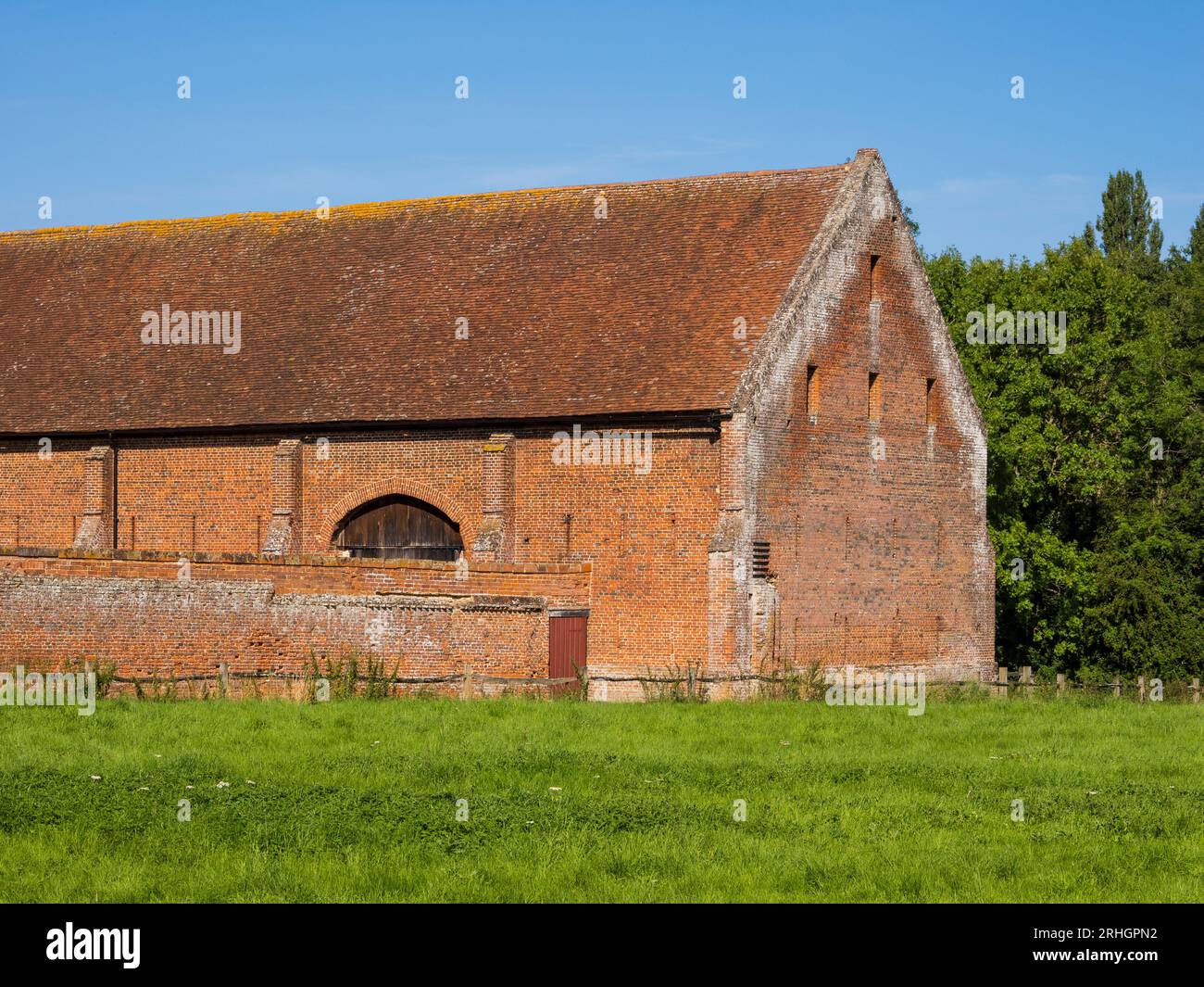 Basingstoke hampshire england hi-res stock photography and images - Alamy