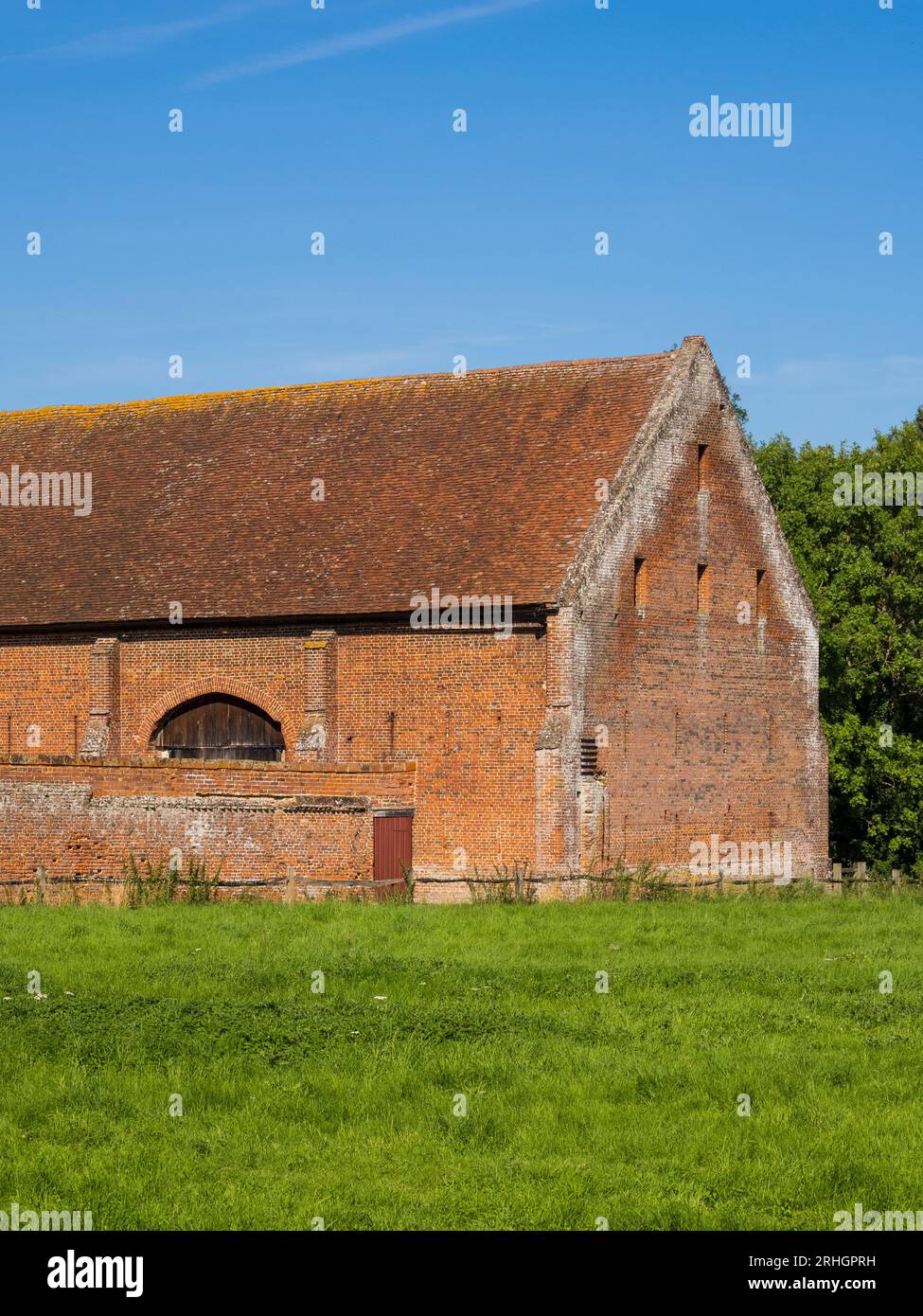 Basingstoke hampshire england hi-res stock photography and images - Alamy